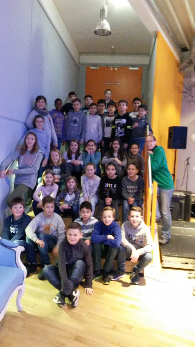 Klasse 5c wird Patenklasse am Jugendtheater Lutz Zurück zur Übersicht ...