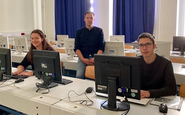 Fichte-Schüler belegen den 1. und 2. Platz im Fachbereich Informatik ...
